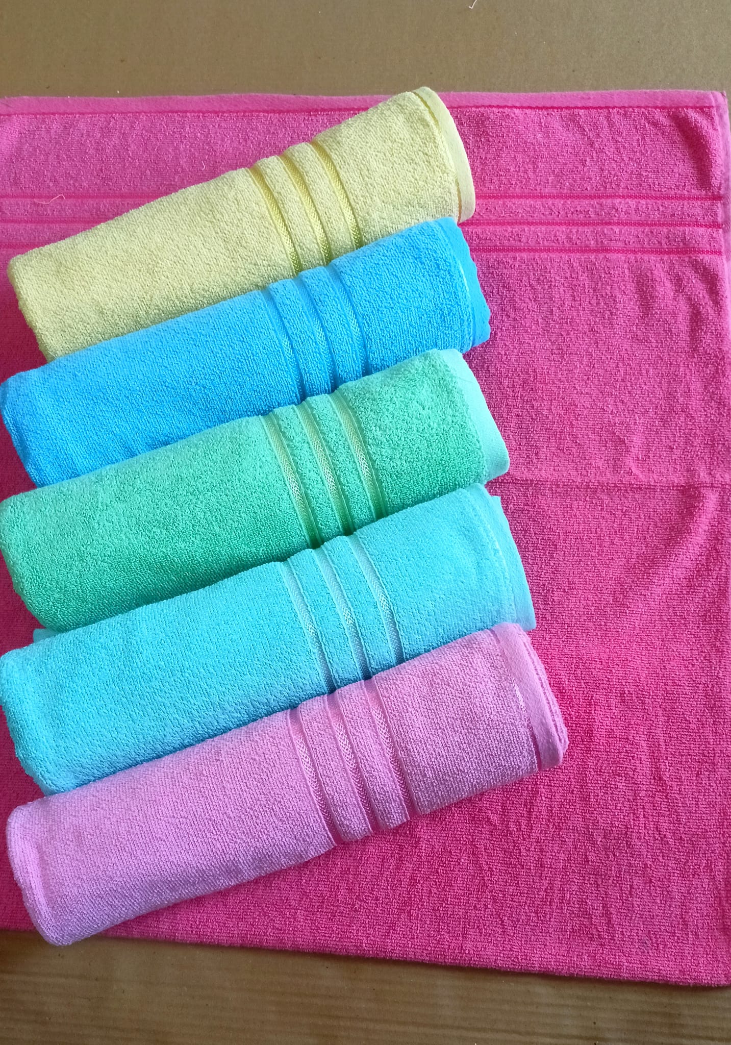 DKT Luxury Moon 415 GSM Bath Towel – Welcome to Delight Kart Online Store
